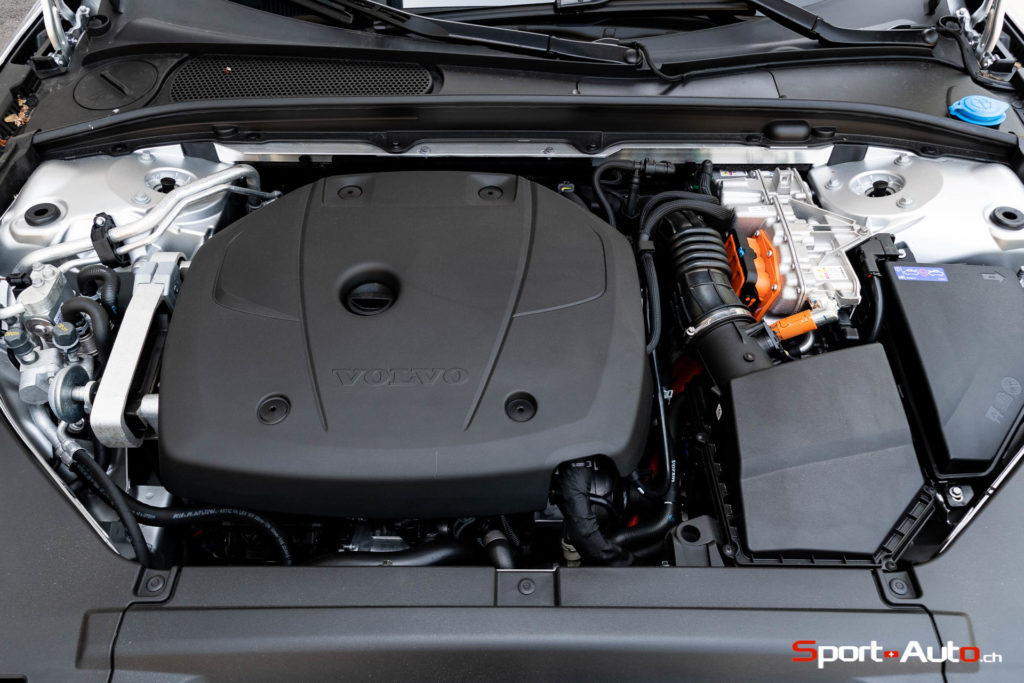 ESSAI VOLVO S90 T8 TWIN ENGINE - Sport-Auto.ch