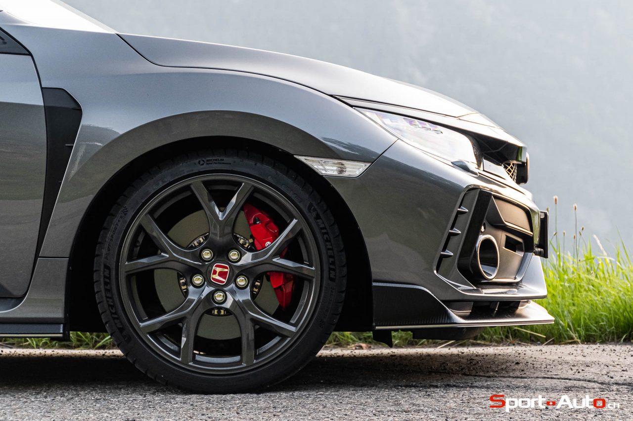 ESSAI HONDA CIVIC TYPE R FK8 SPORT LINE - Sport-Auto.ch