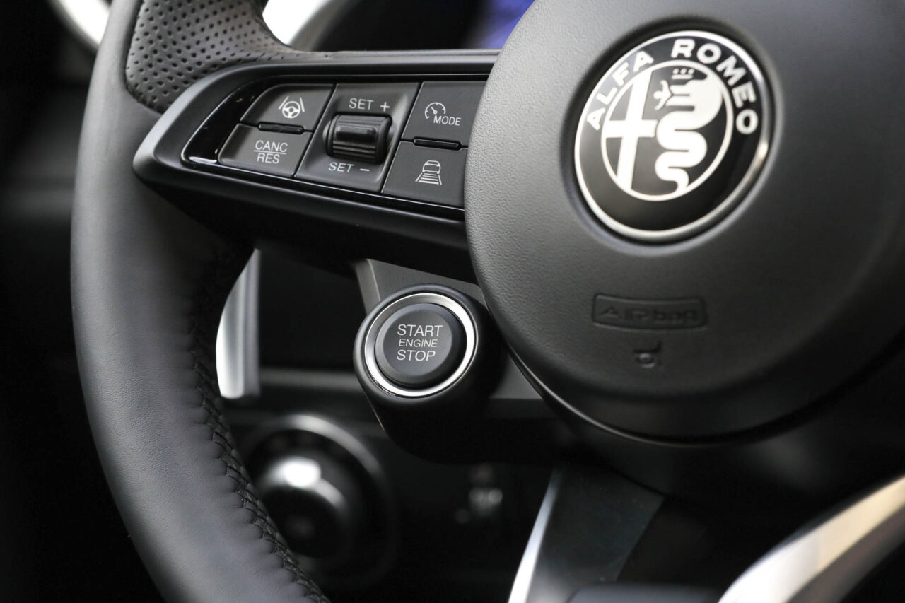 AU VOLANT DE L’ALFA ROMEO TONALE VELOCE À BALOCCO - Sport-Auto.ch