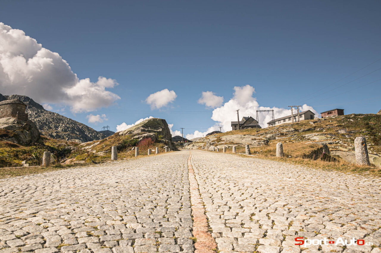 LES PLUS GRANDS COLS DE SUISSE - COL DU GOTHARD - Sport-Auto.ch
