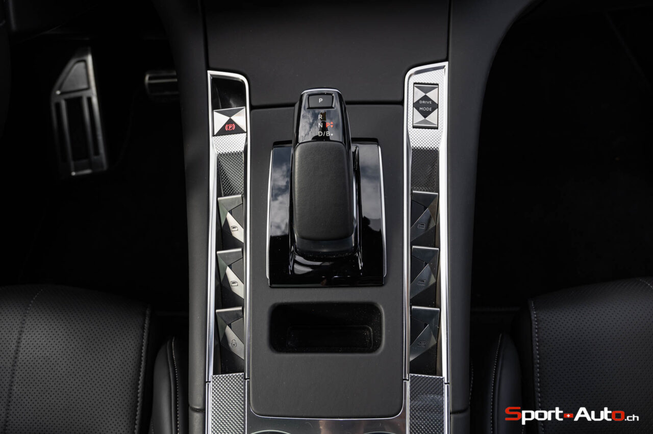 ESSAI DS 7 E-TENSE 4x4 360 - Sport-Auto.ch